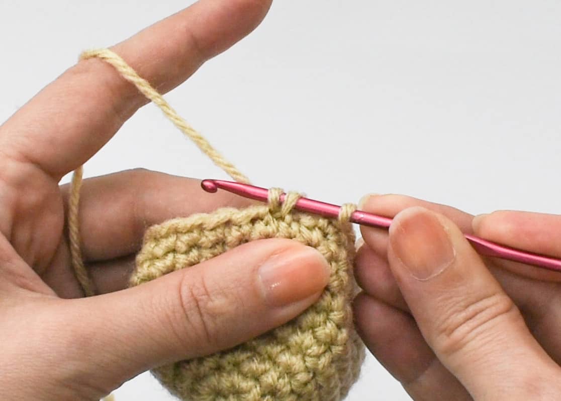 How to invisible decrease in Amigurumi ⋆ The Nomad Knot