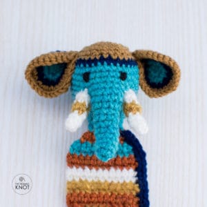 Elephant Bookmark free amigurumi pattern ⋆ The Nomad Knot