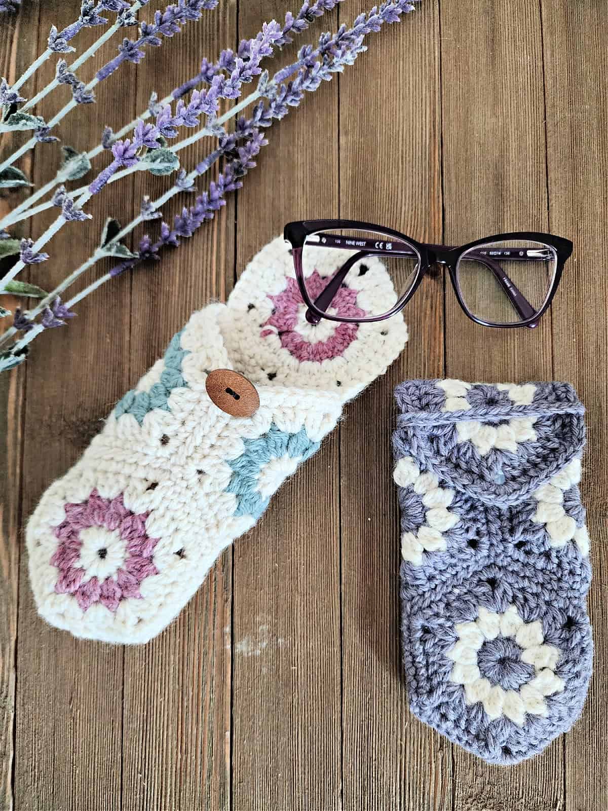 10 Crochet Eyeglasses Holder Patterns – Easy, Cute & Free ⋆ The Nomad Knot